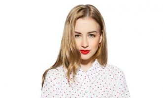 LANÇAMENTO DO “EP” DA CANTORA ANNE REBURN - Revista Artium